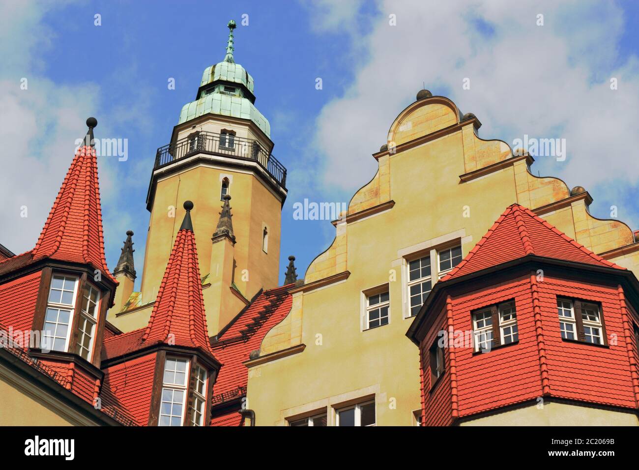 Front towers hi-res stock photography and images - Alamy