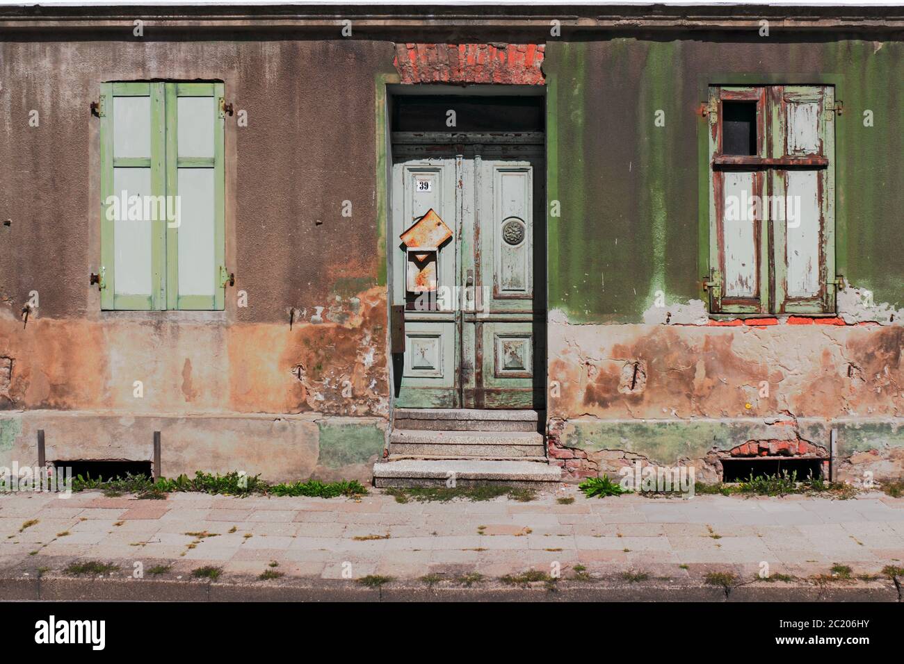 Decay horizontal hi-res stock photography and images - Alamy