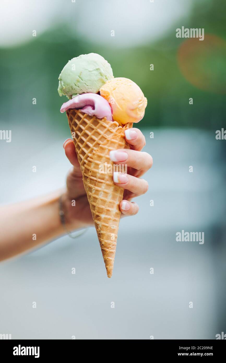 Hand keeping hi-res stock photography and images - Alamy