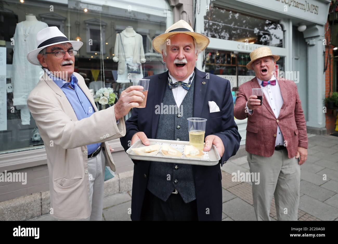 James joyce fans fintan lalor hi-res stock photography and images - Alamy