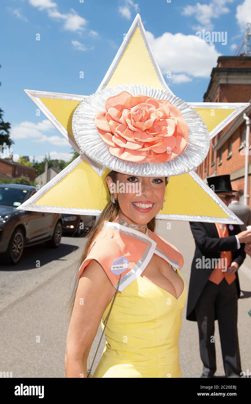 Royal ascot at home hi-res stock photography and images - Alamy