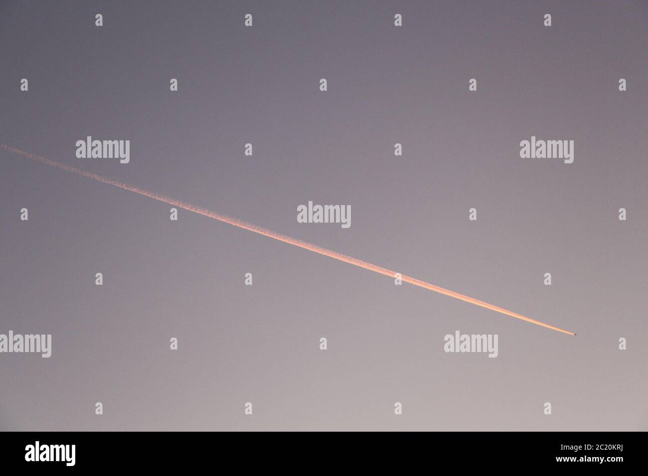 Orange contrail hi-res stock photography and images - Alamy