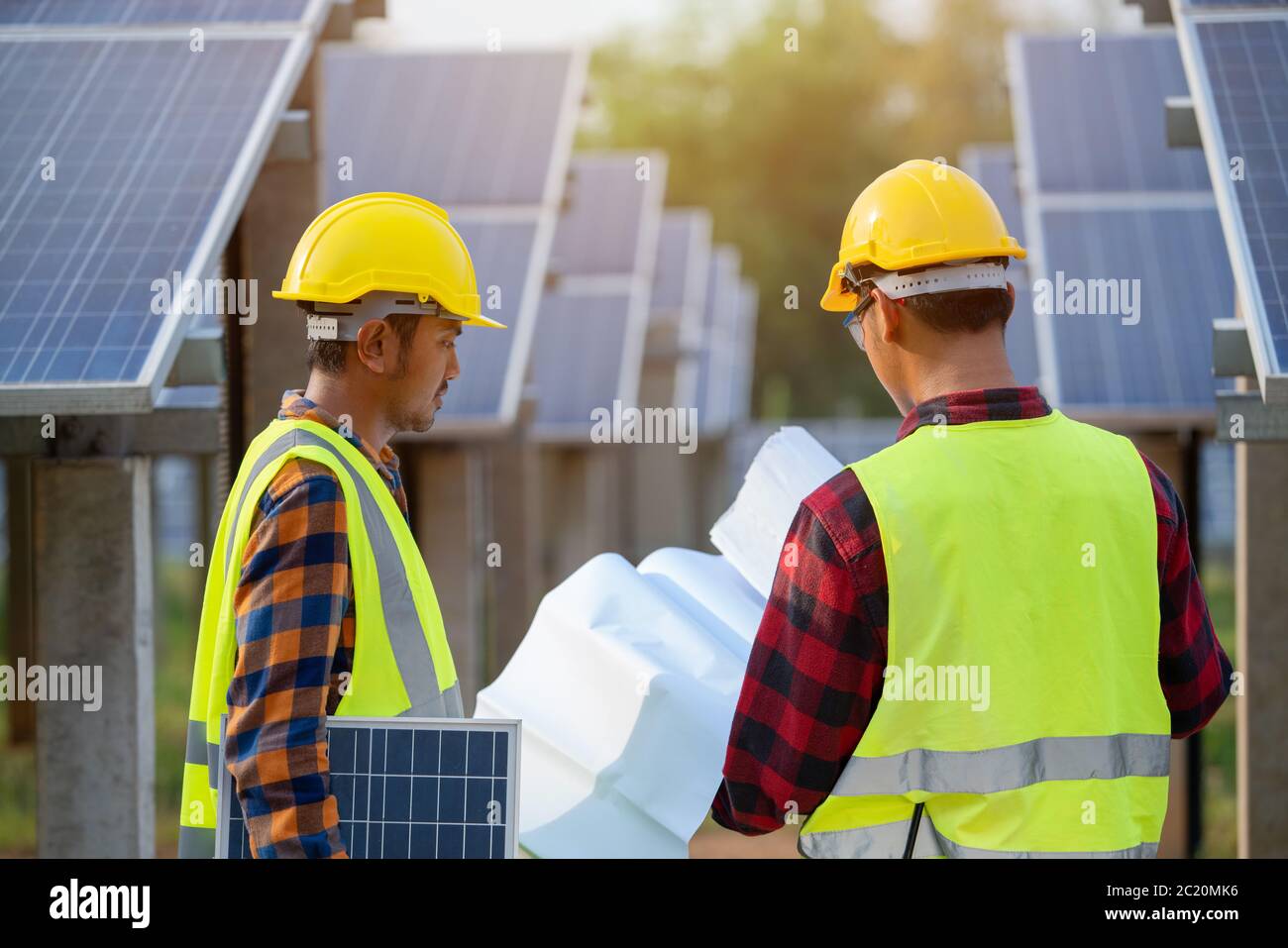 Solar panel design team hi-res stock photography and images - Alamy