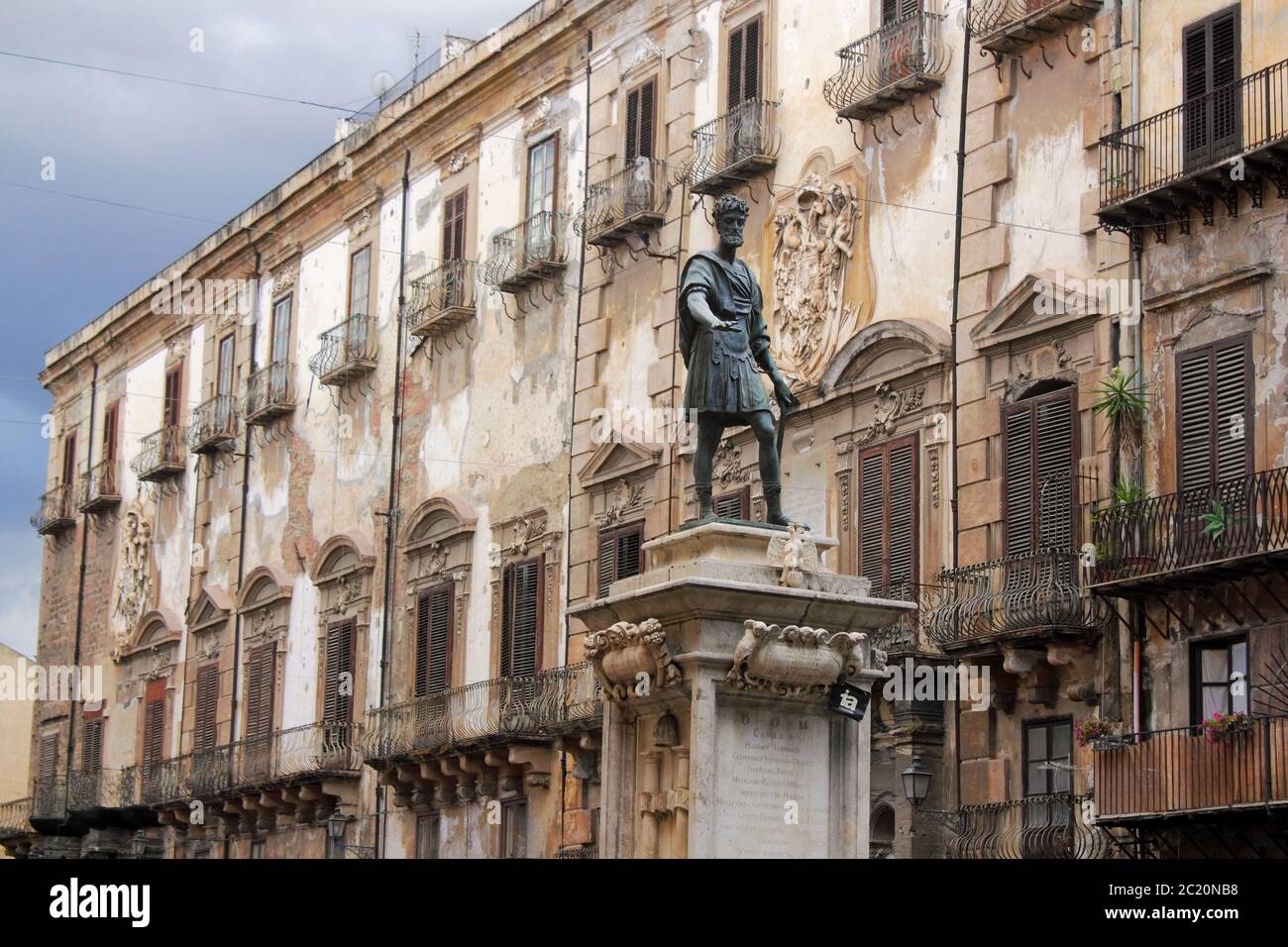 Palermo old town hi-res stock photography and images - Alamy