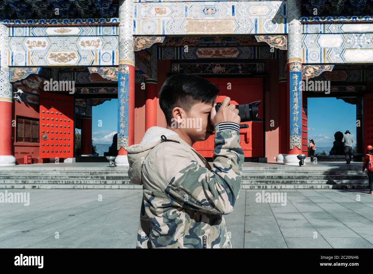 China camera hi-res stock photography and images - Alamy