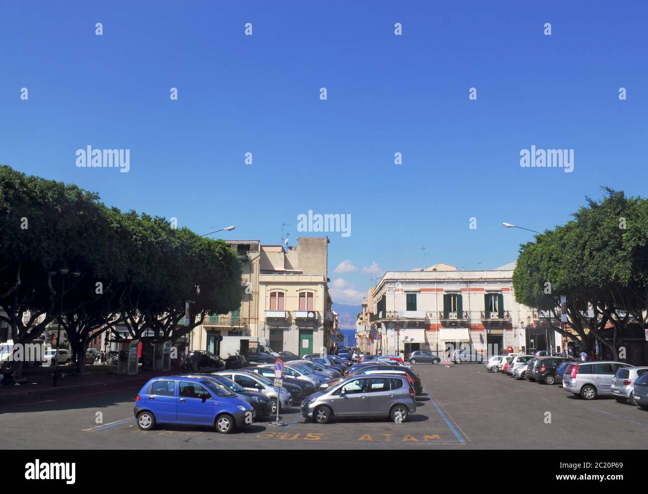 Reggio calabria sicilia hi-res stock photography and images - Alamy