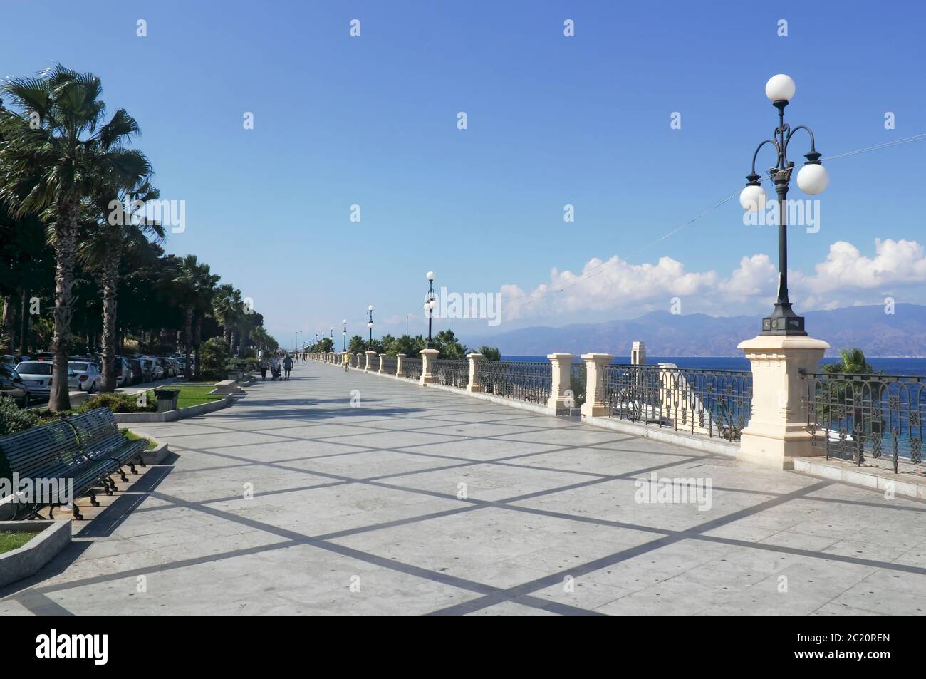 Lungomare di reggio calabria hi-res stock photography and images - Alamy