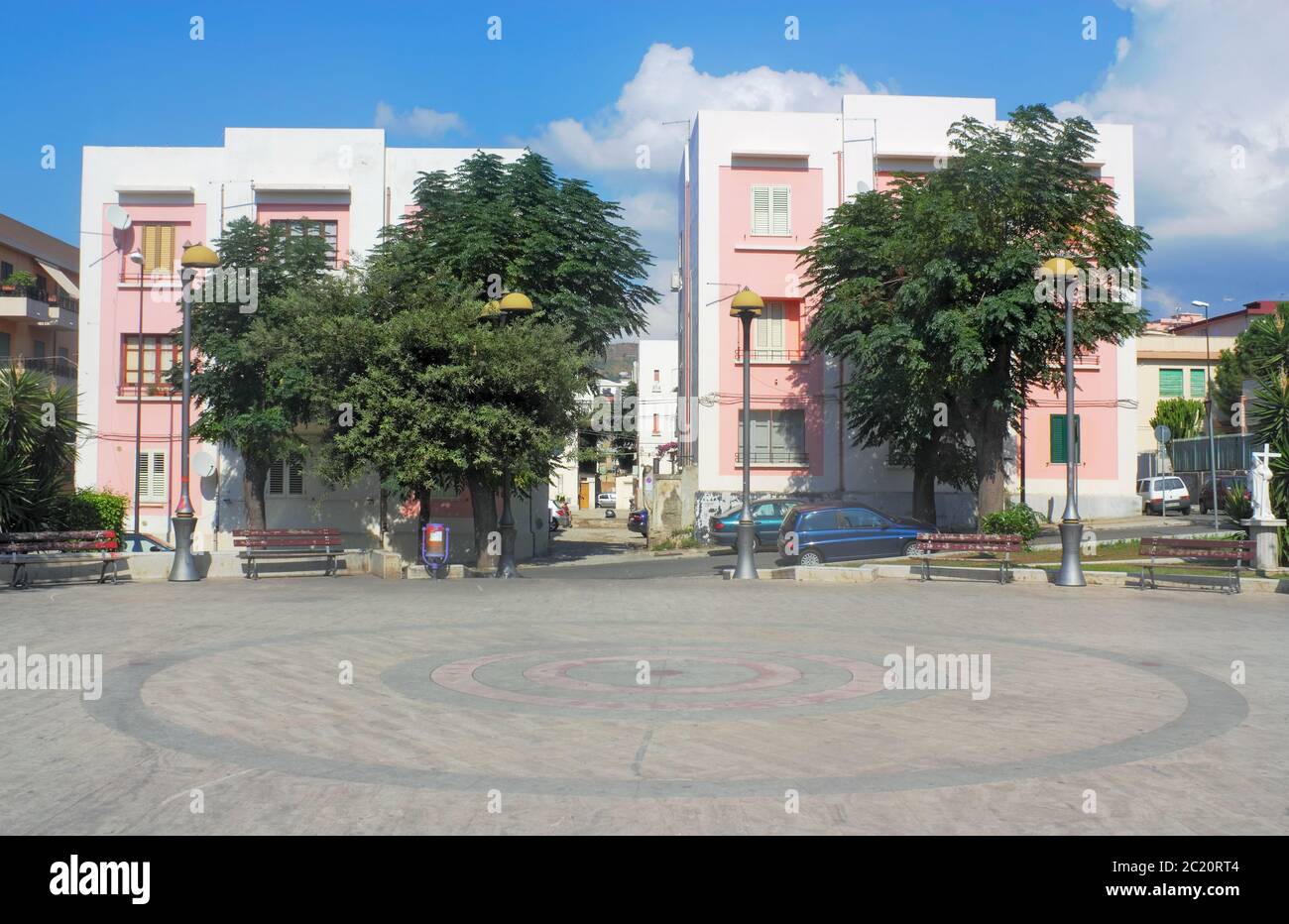 Modern residential area hi-res stock photography and images - Alamy