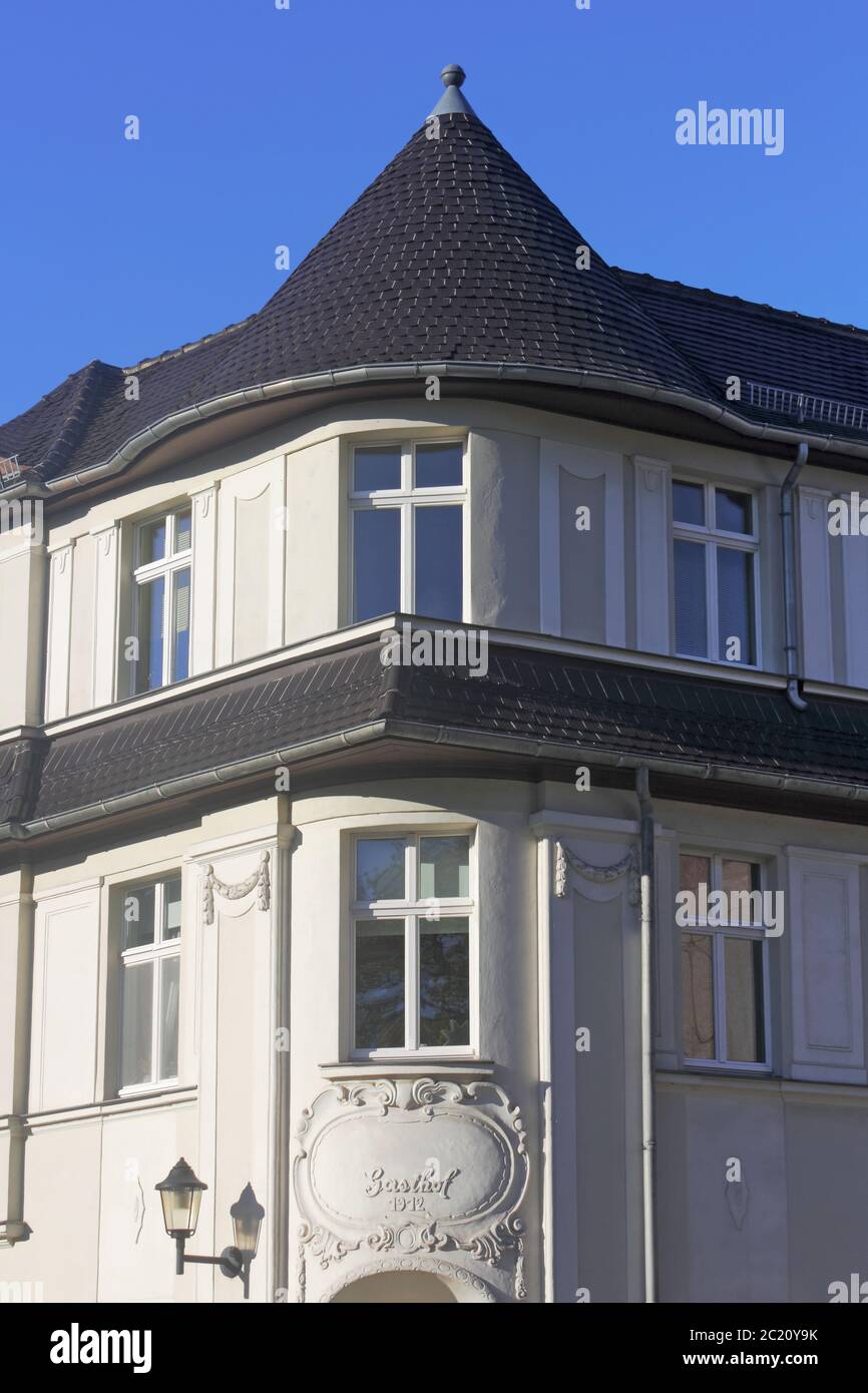 The old corner house hi-res stock photography and images - Alamy