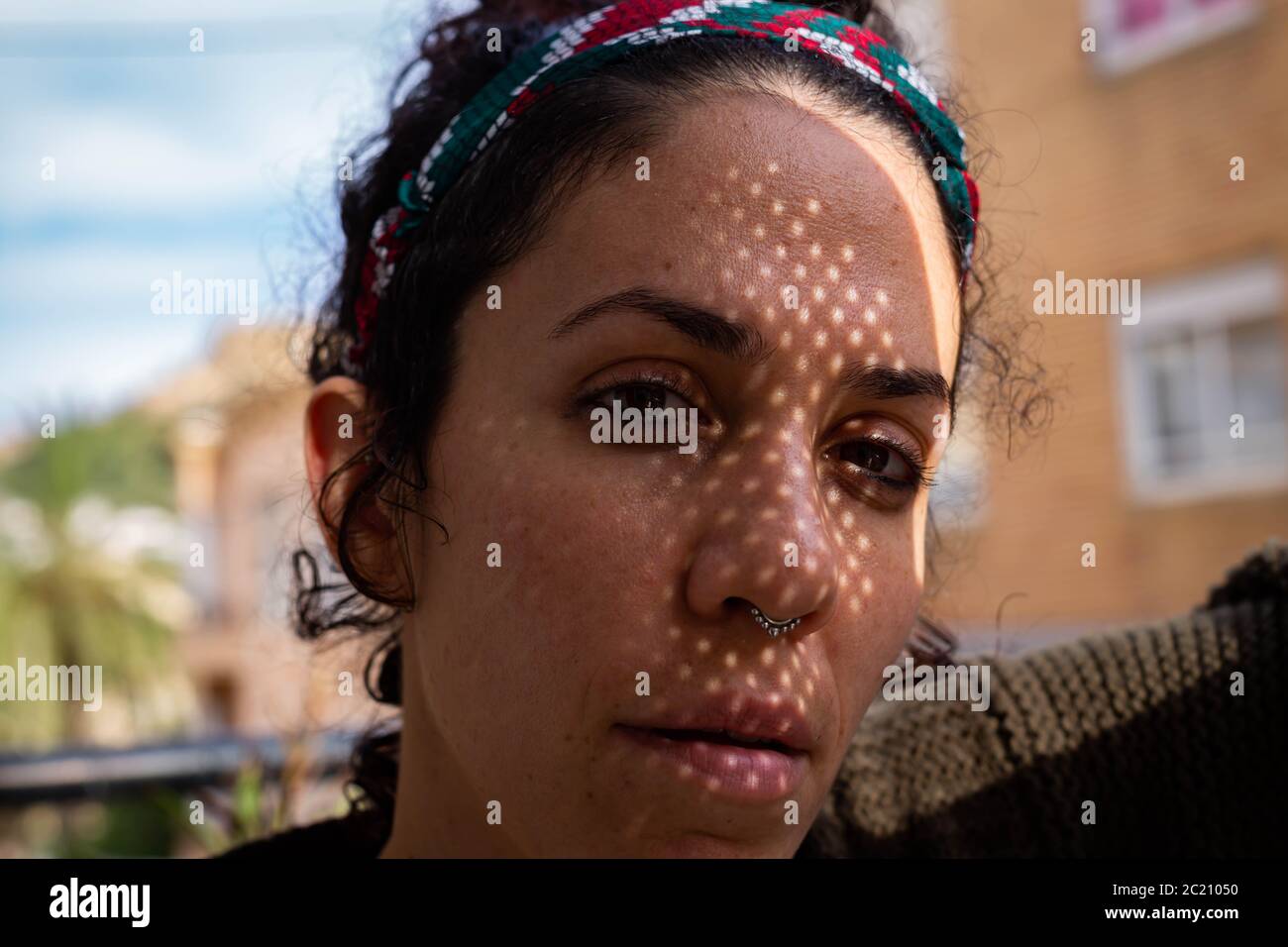 Sunlight portrait hi-res stock photography and images - Alamy