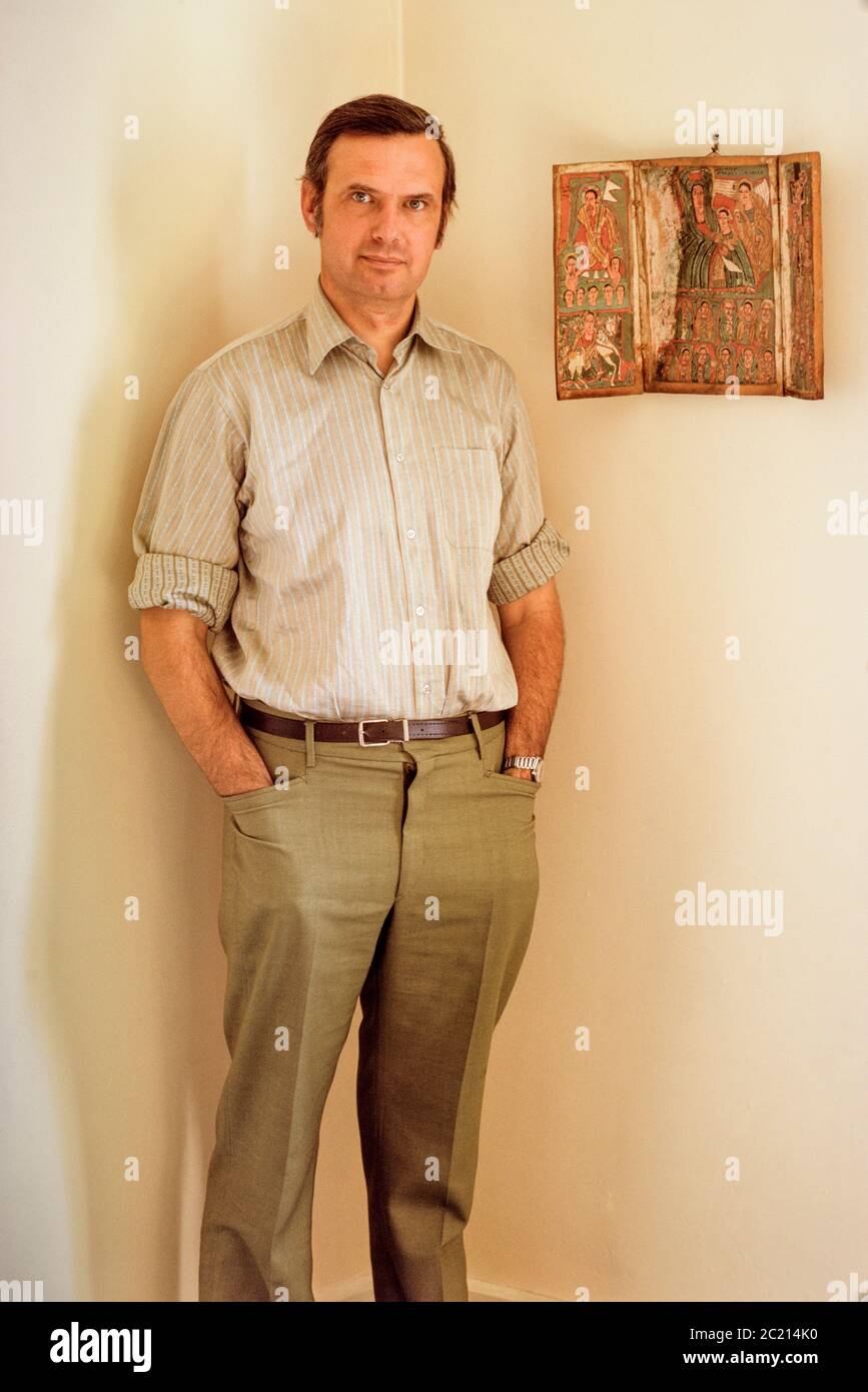 Peter Garlake Zimbabwean archaeologist and historian Rhodesian ...