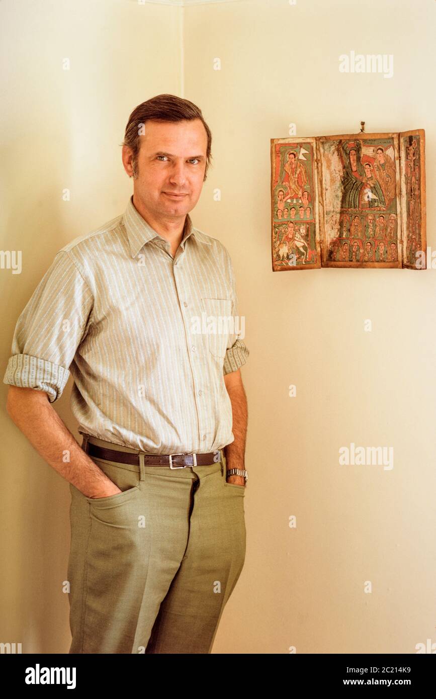 Peter Garlake Zimbabwean archaeologist and historian Rhodesian ...