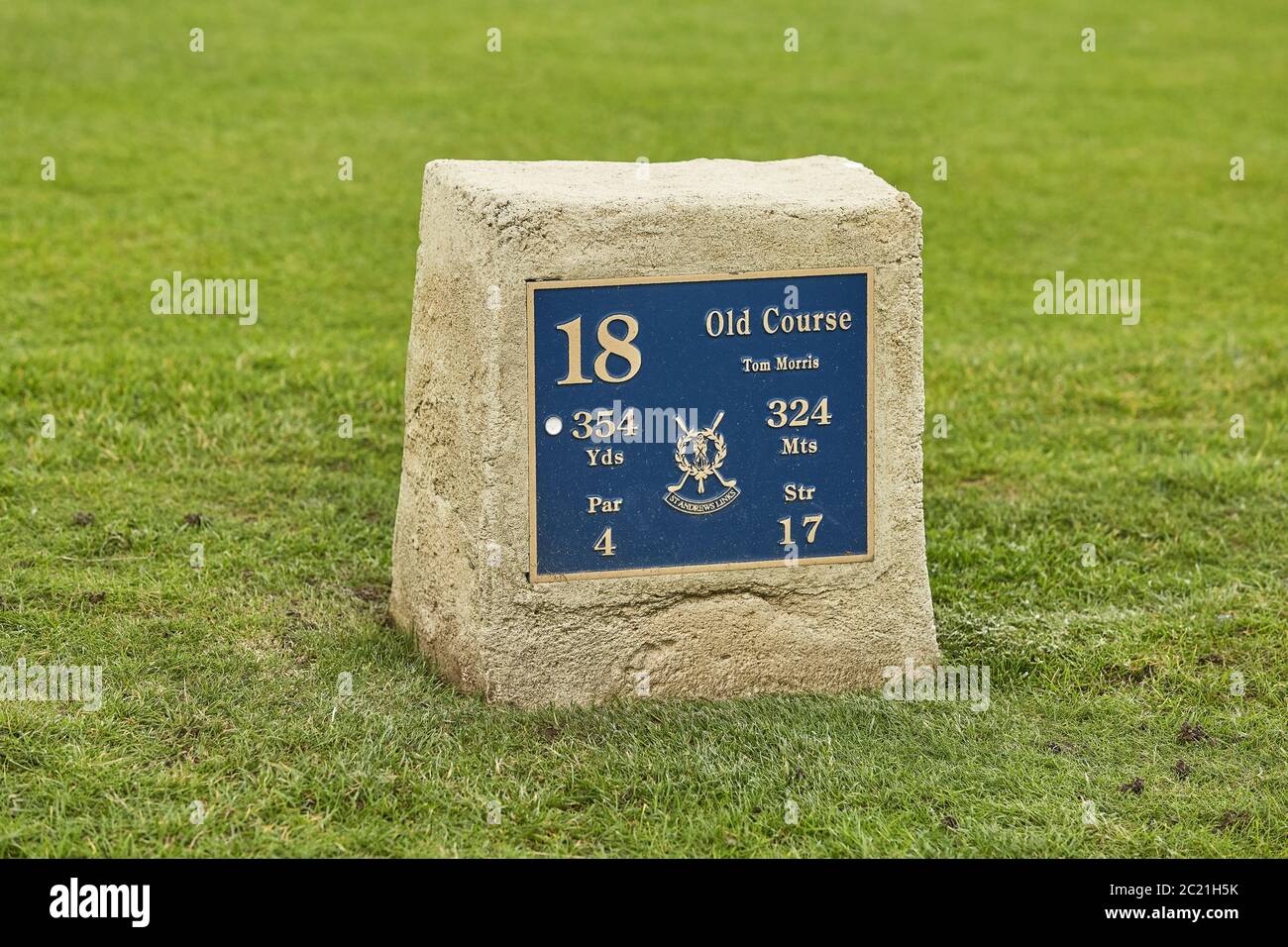 St. Andrews Clubhouse and Golf Course of the Royal Ancient where golf ...