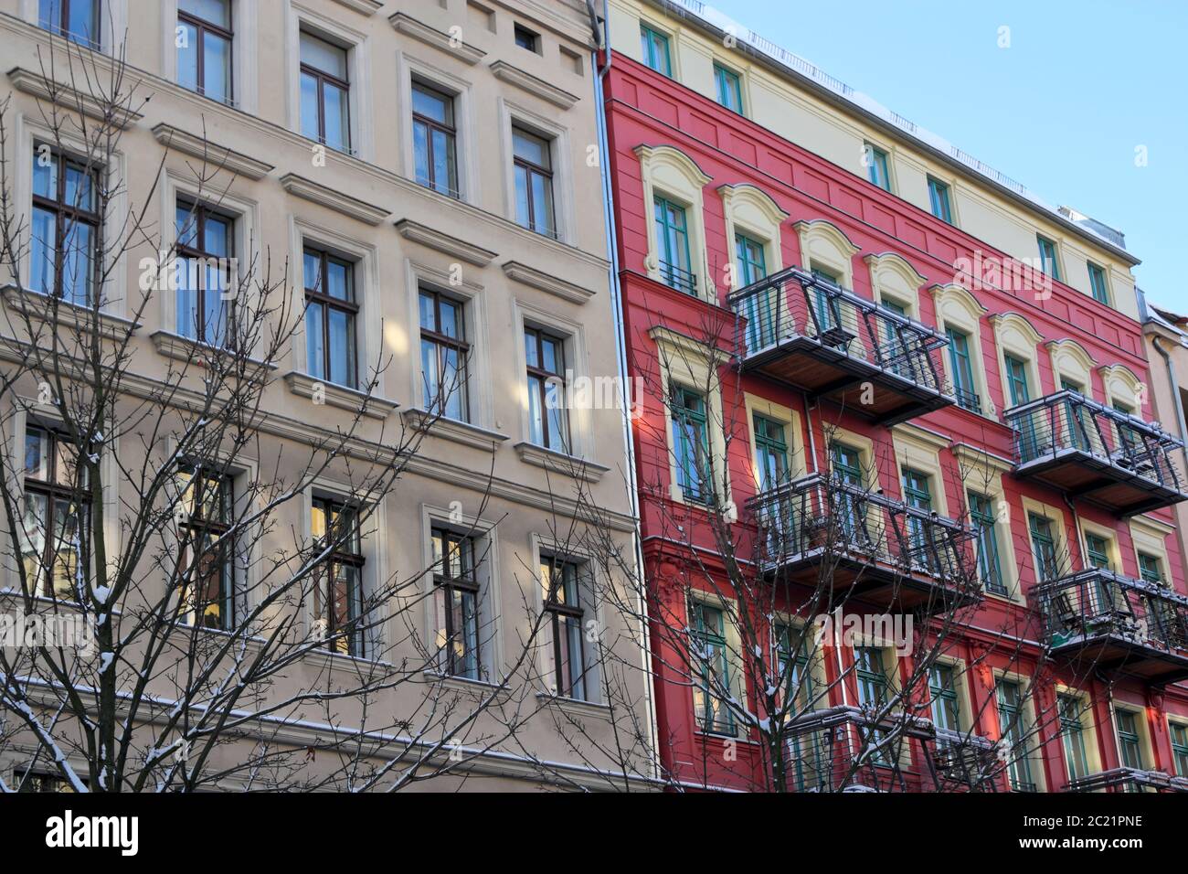 Old building facades hi-res stock photography and images - Alamy