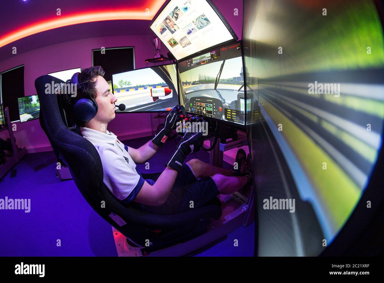 Gronau, Germany. 04th June, 2020. Coanda Simsport, Sim Racing Team ...