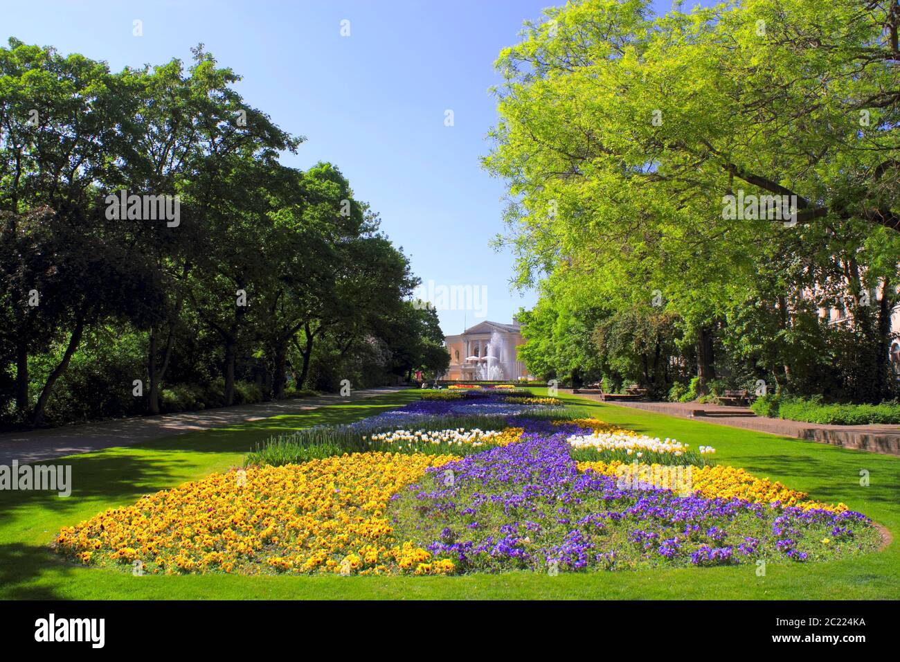 City park at the opera house Stock Photo - Alamy