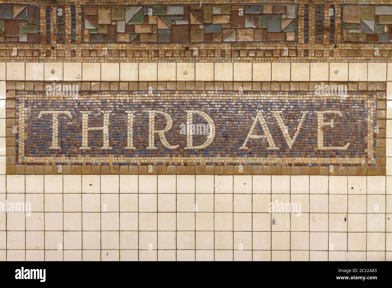 Subway tiles new york hi-res stock photography and images - Alamy