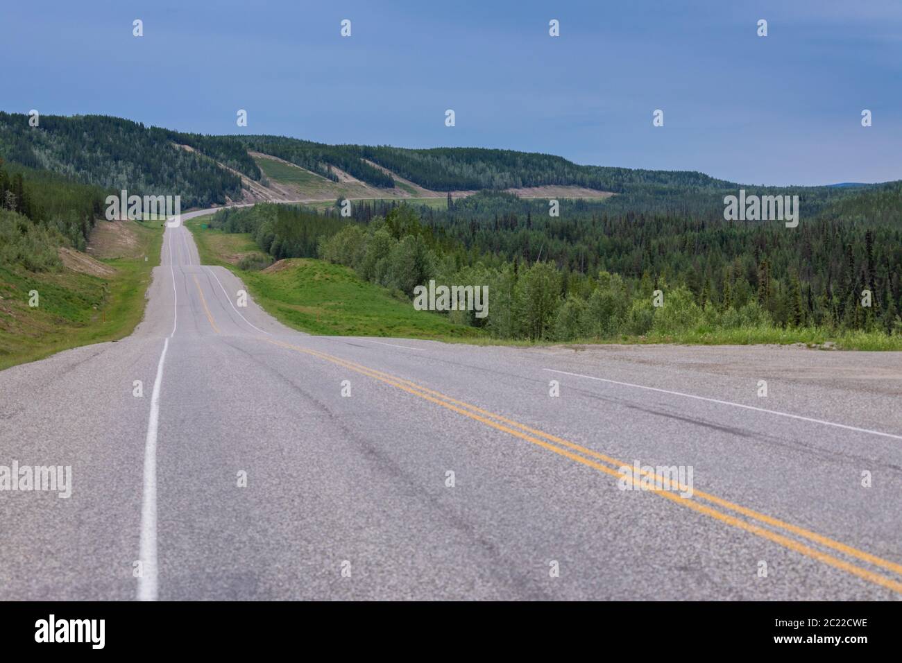 Road into landscape hi-res stock photography and images - Alamy