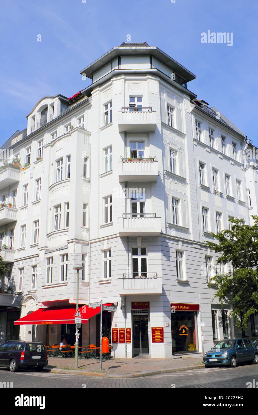 The corner house cafe hi-res stock photography and images - Alamy