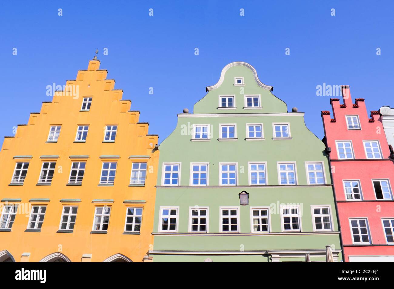 Colourful building facades hi-res stock photography and images - Alamy