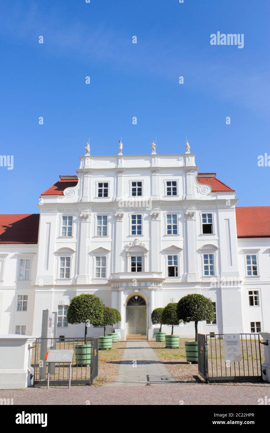 Schloss oranienburg hi-res stock photography and images - Alamy
