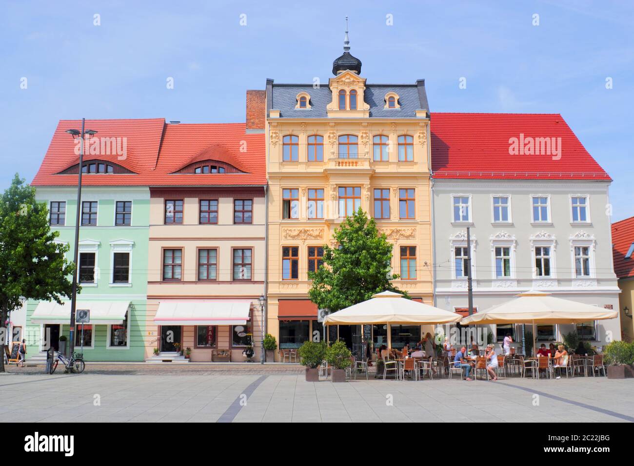 Row of old buildings hi-res stock photography and images - Alamy