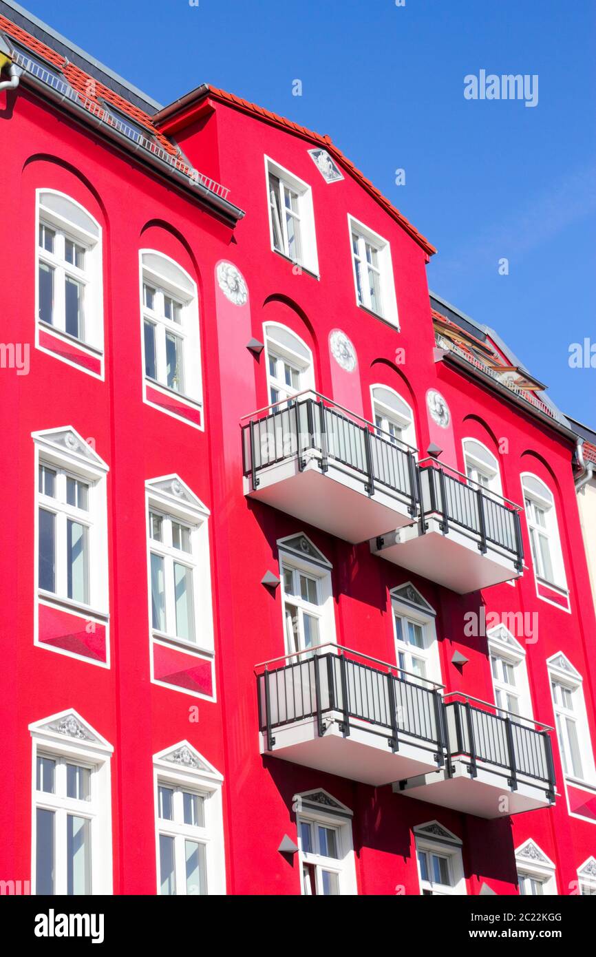 Red old building Stock Photo - Alamy