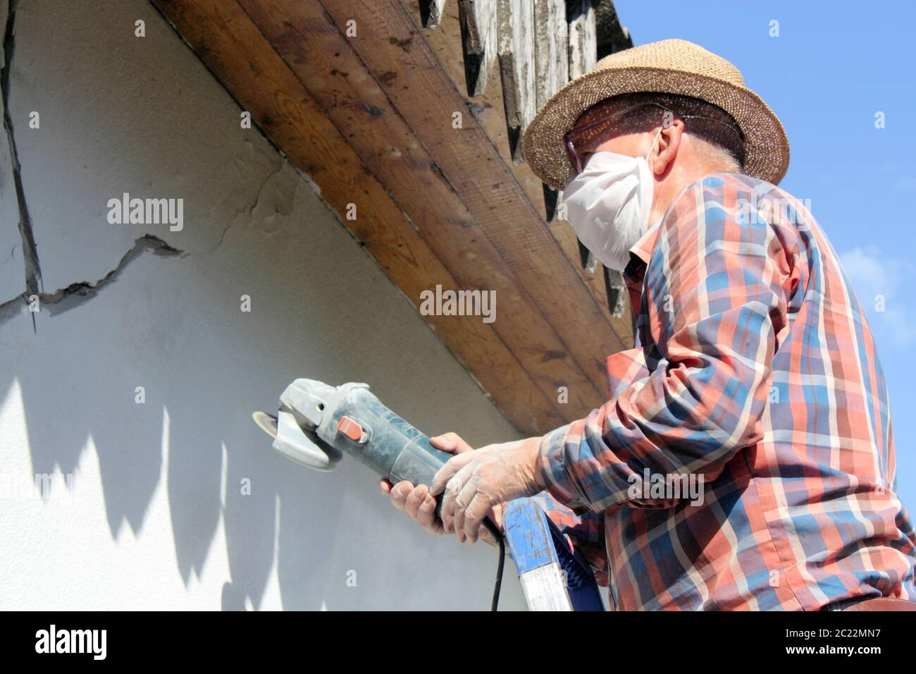 Repair house wall Stock Photo - Alamy