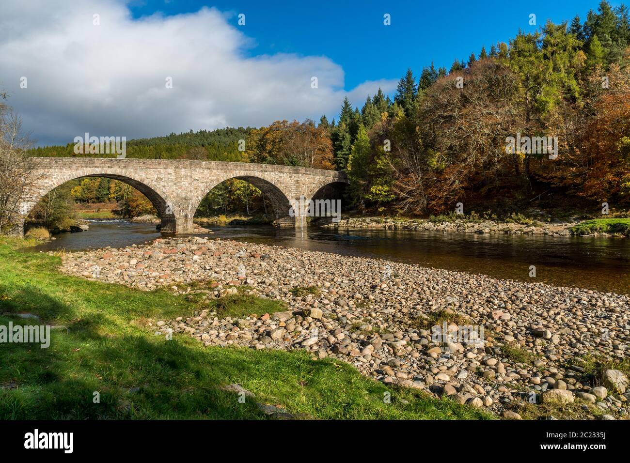 Potarch Bridge and the River Dee, Aberdeenshire Stock Photo - Alamy