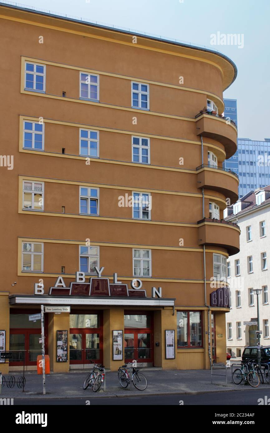 Film art gallery hi-res stock photography and images - Alamy