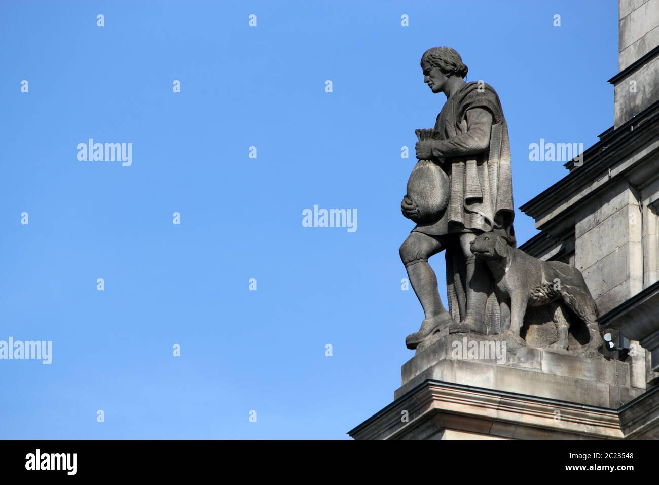 Sculpture Reichstag High Resolution Stock Photography and Images - Alamy