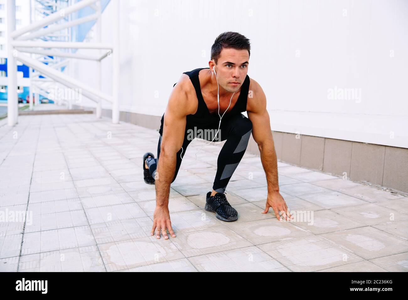 Starting pose hi-res stock photography and images - Alamy