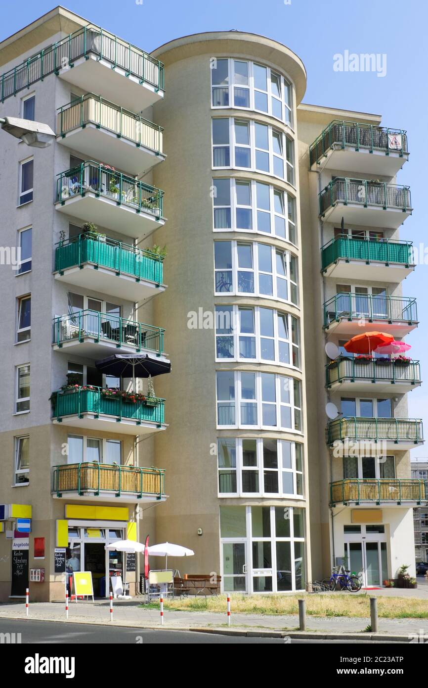 Modern corner hi-res stock photography and images - Alamy