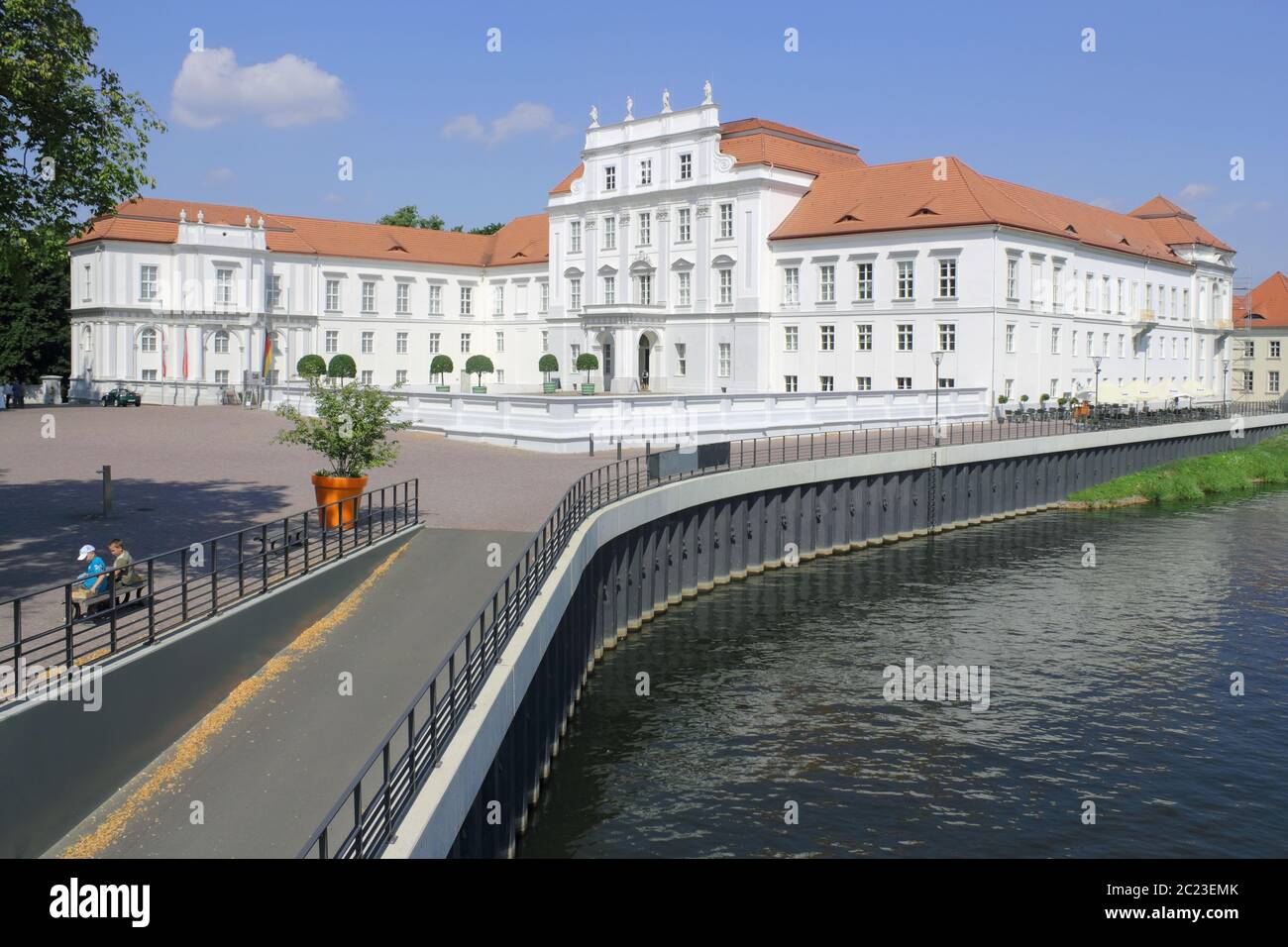 Schloss oranienburg hi-res stock photography and images - Alamy