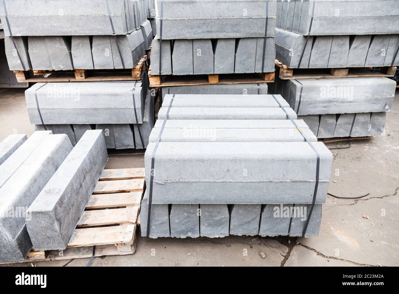 Curbs horizontal hi-res stock photography and images - Alamy