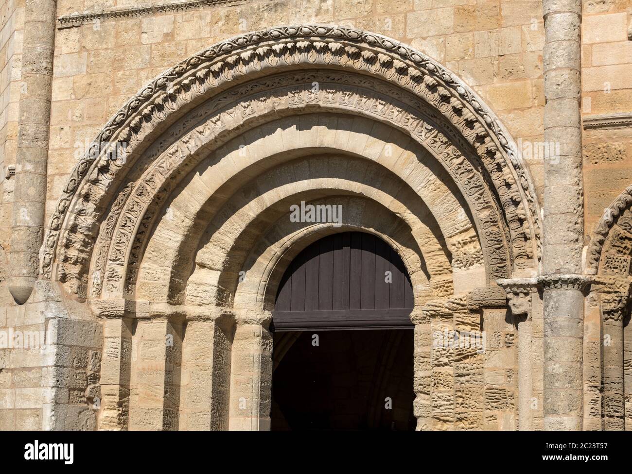 Collegiale church cloister hi-res stock photography and images - Alamy
