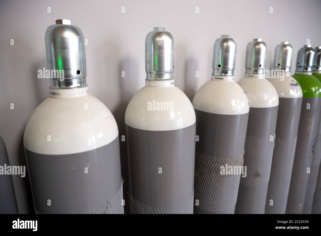 High pressure gas cylinders hi-res stock photography and images - Alamy