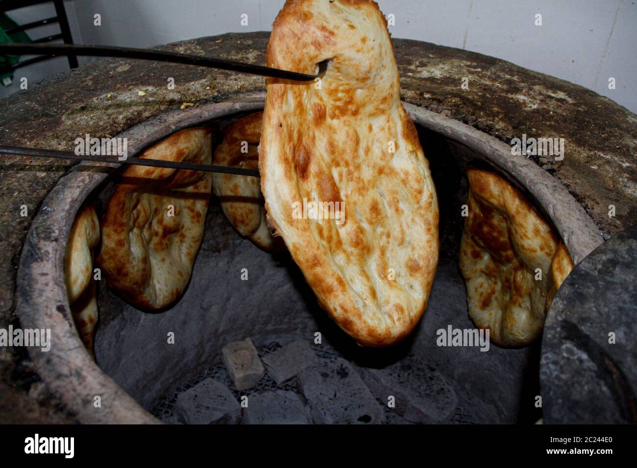 Tandir hi-res stock photography and images - Alamy