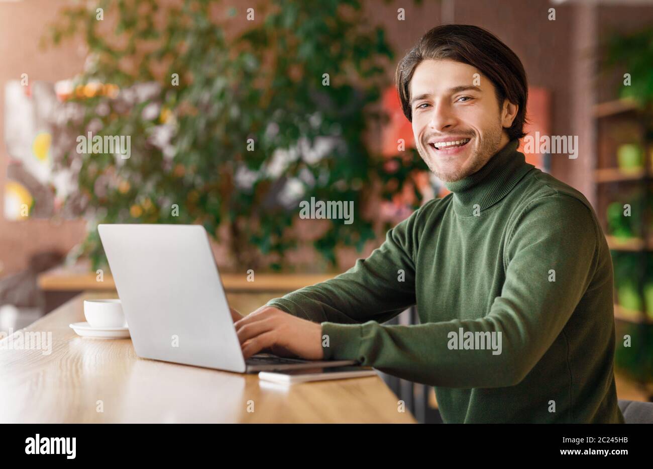 Programmer freelancer hi-res stock photography and images - Alamy