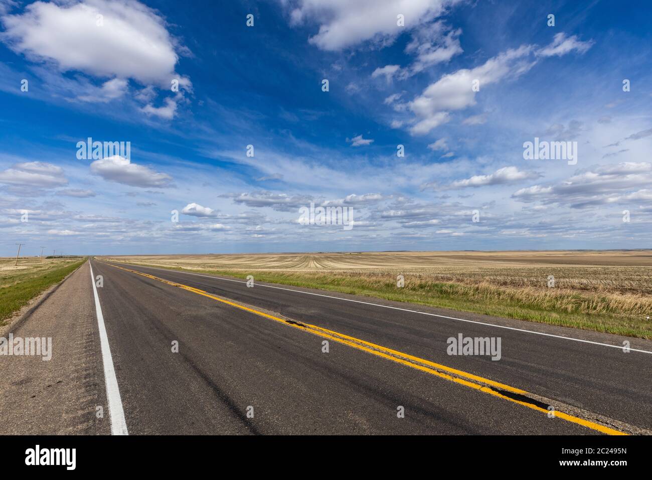 country road in the prairie of canada Stock Photo - Alamy