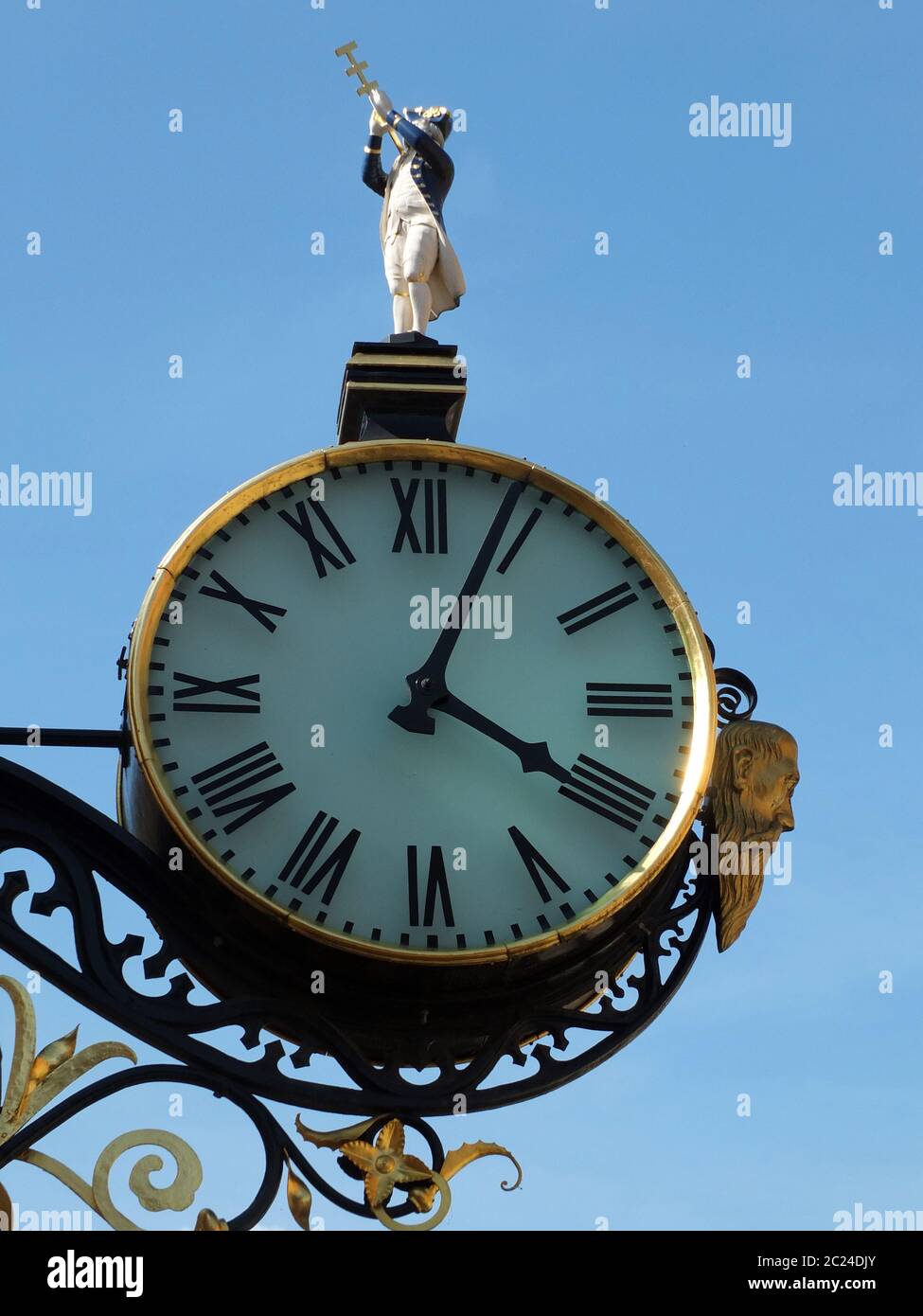 Clock numerals hi-res stock photography and images - Alamy