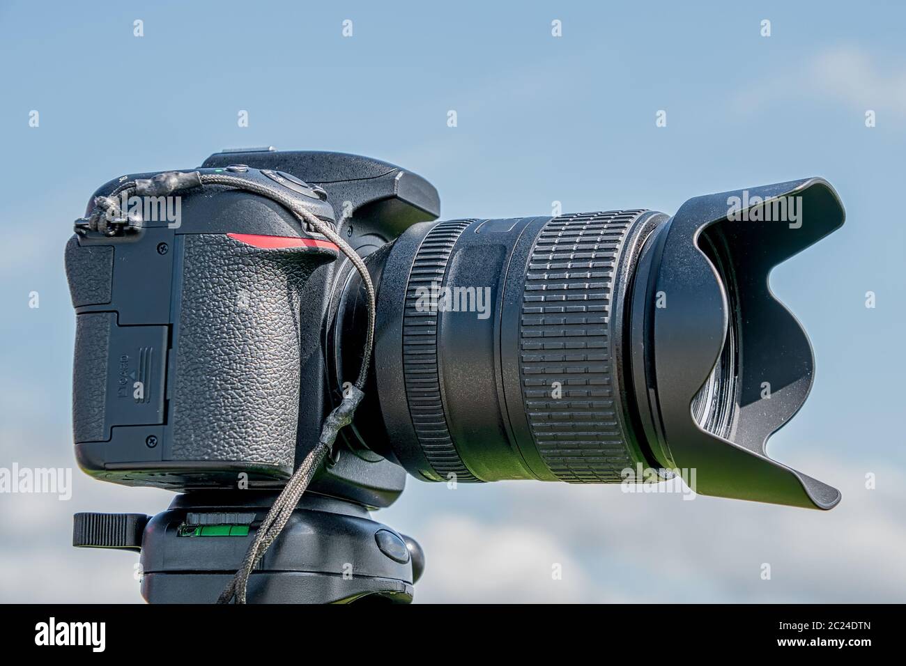Tripod mounted camera lens hi-res stock photography and images - Alamy