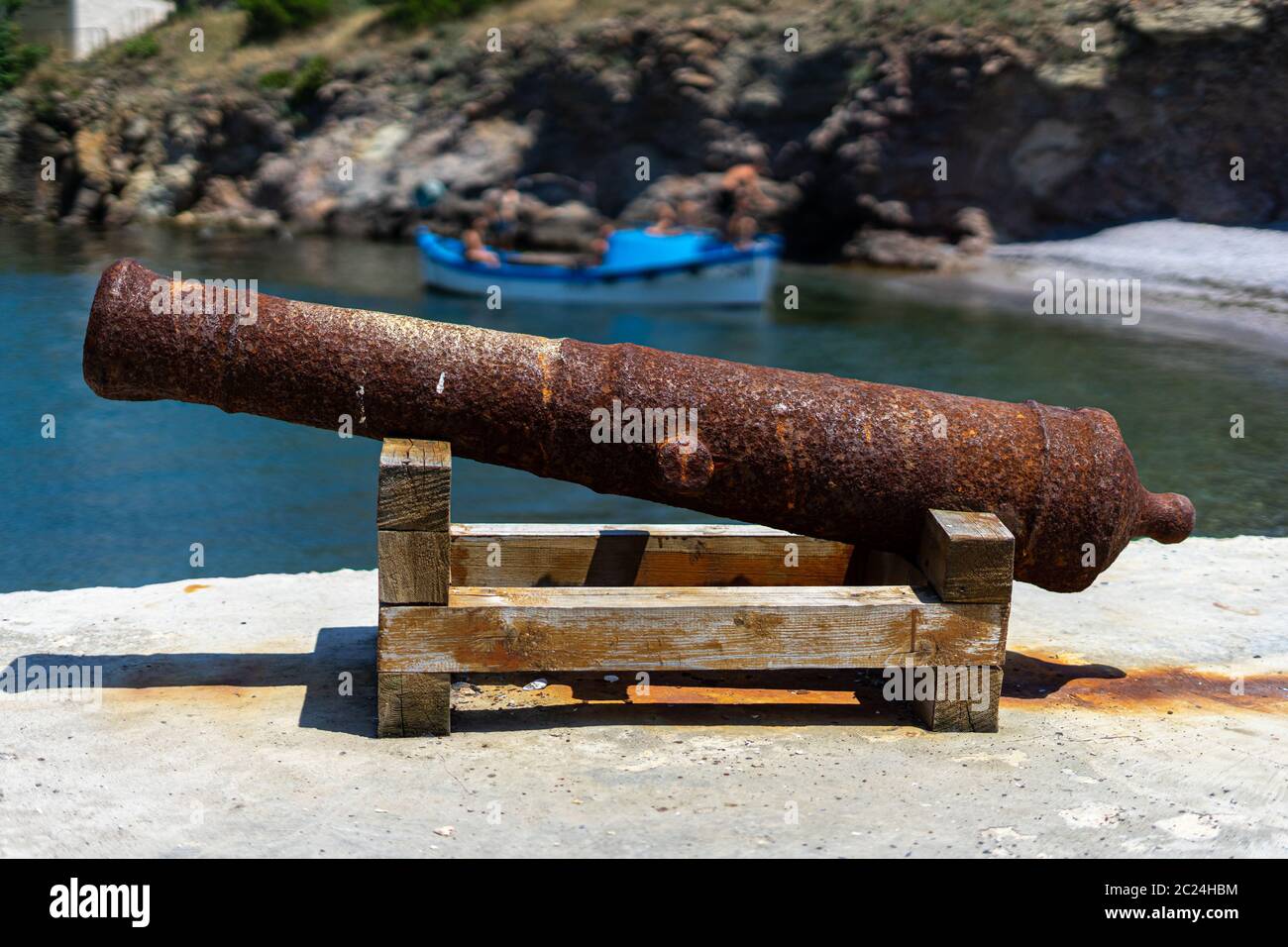 Rusty old cannon on the seashore Stock Photo - Alamy