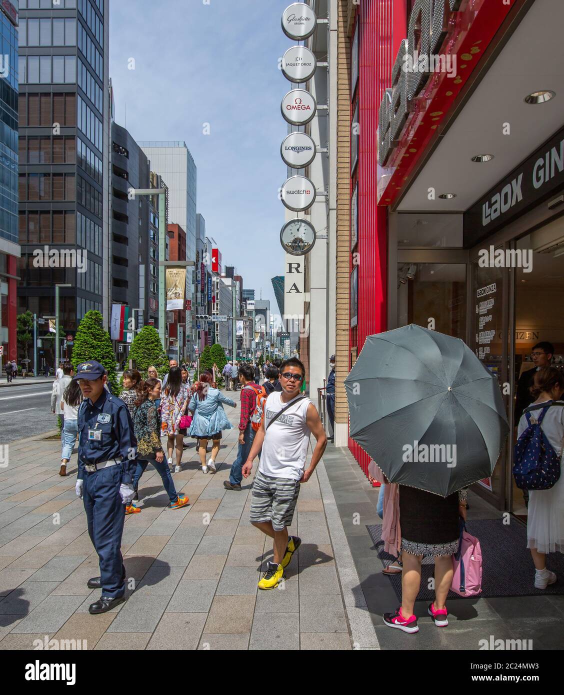 People in Ginza Street, Tokyo, Japan Stock Photo - Alamy