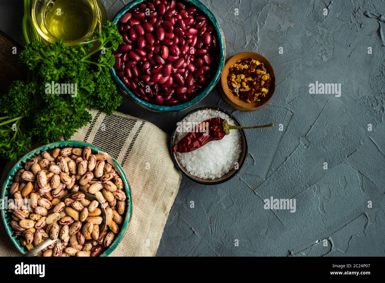 Cooning hi-res stock photography and images - Alamy