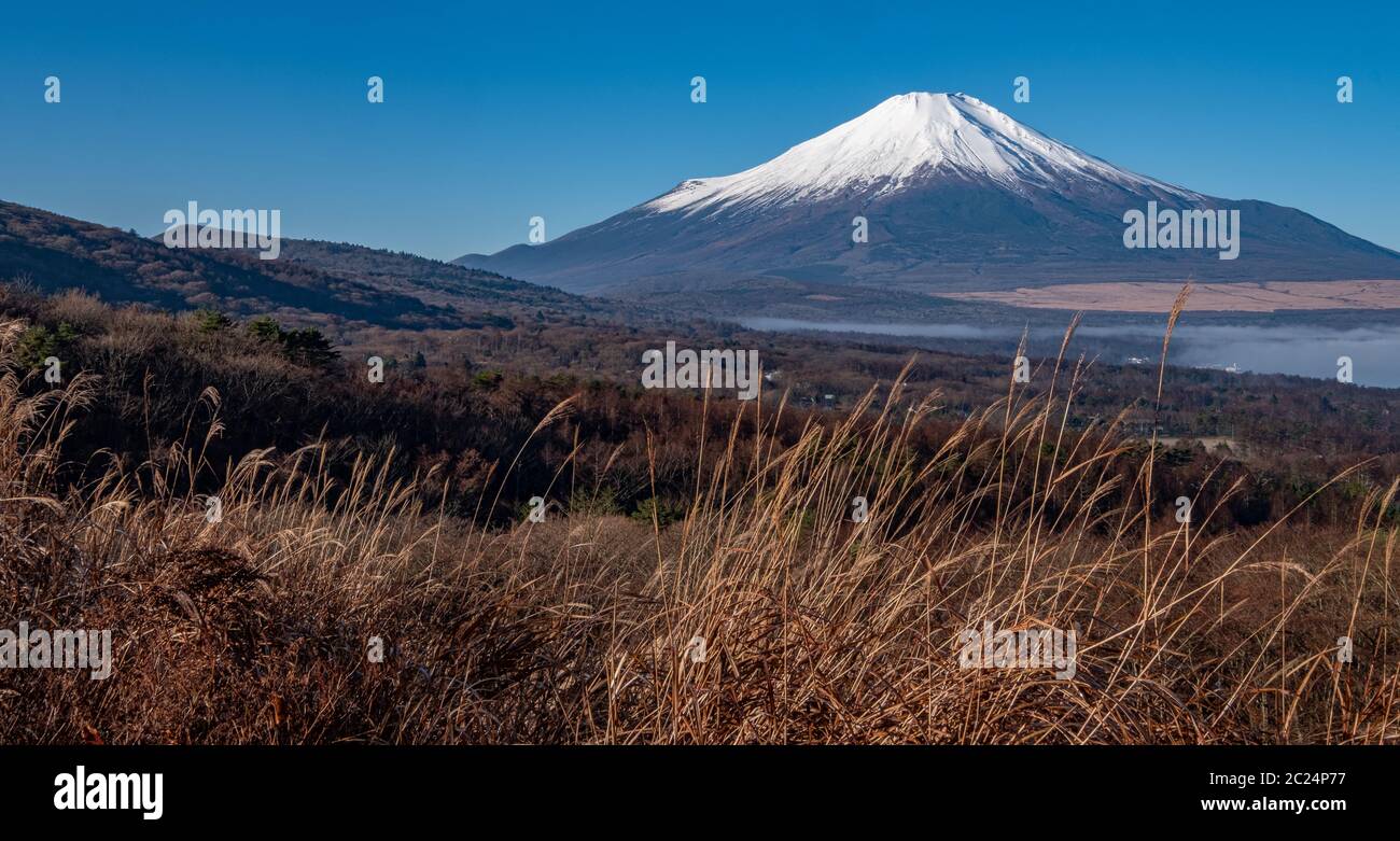 The high peak of mount fuji hi-res stock photography and images - Alamy