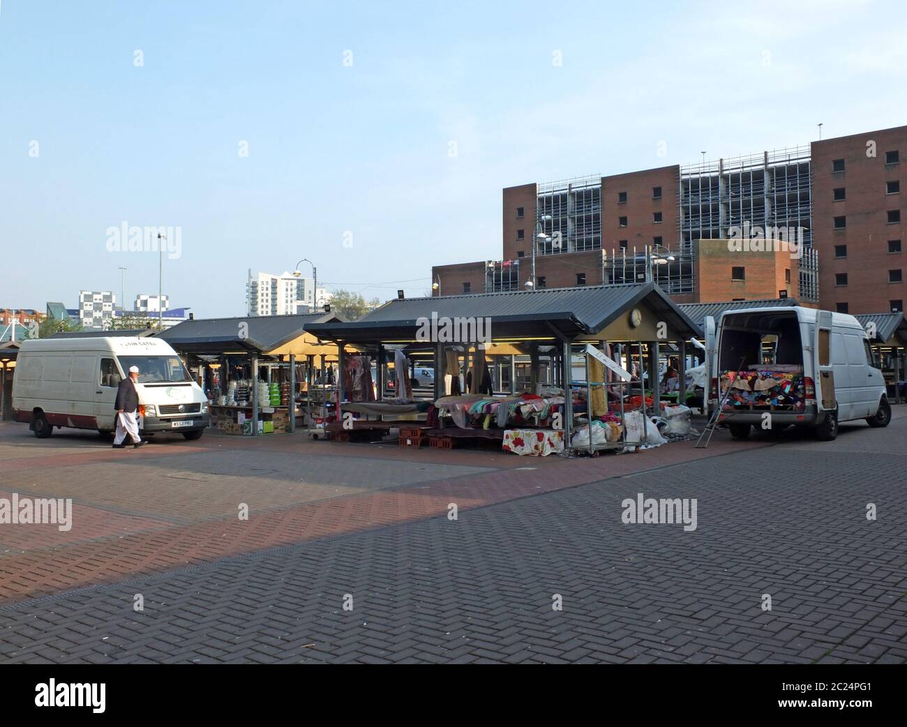 Stallholders hi-res stock photography and images - Alamy