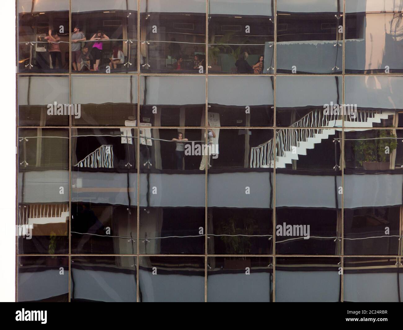 Modern urban buildings glass hi-res stock photography and images - Alamy