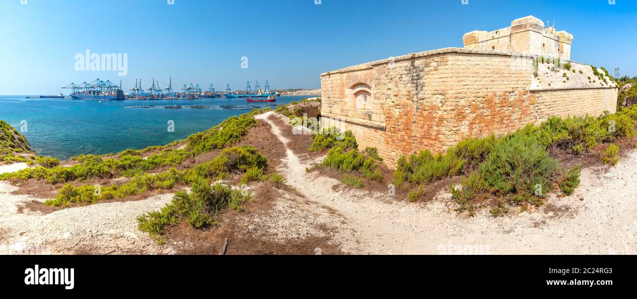 Seashore birzebbuga malta hi-res stock photography and images - Alamy