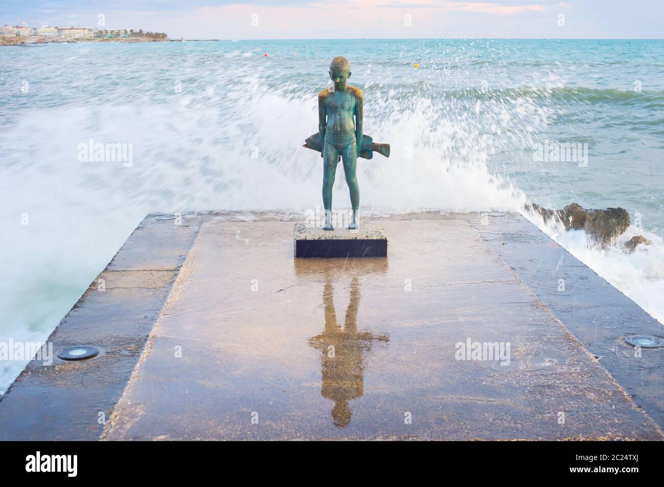 Paphos Beach Statue High Resolution Stock Photography and Images - Alamy